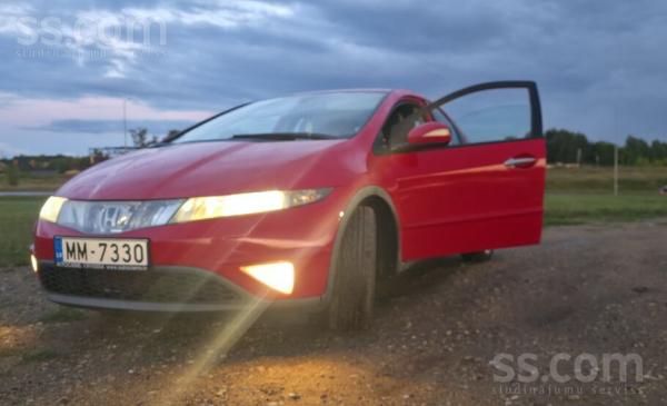 Sarkans Honda Civic 2007 Daugavpils, ar dzinēja tilpumu 1.80 L un nobraukumu 298 tūkst. km par 2750 €, foto 4 vietnē AUTOMOTO.COM.LV