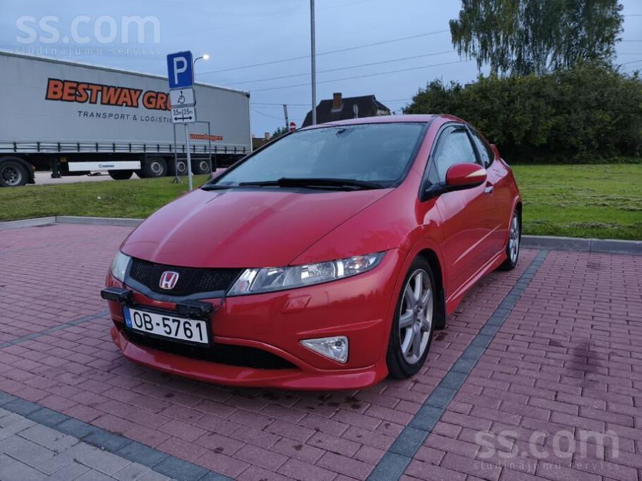 Красный Хонда Цивик 2007 в Рига, объемом двигателя 2.00 л и пробегом 250 тыс. км за 6900 €, фото 1 на AUTOMOTO.COM.LV