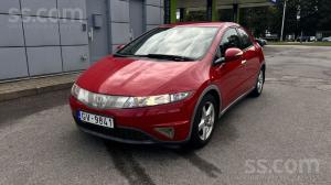 Красный Хонда Цивик 2007 в Рига, объемом двигателя 1.80 л и пробегом 146 тыс. км за 2800 €, фото  на AUTOMOTO.COM.LV