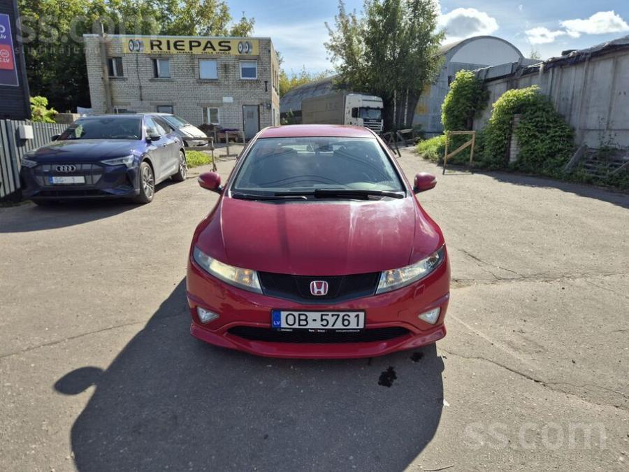 Sarkans Honda Civic 2007 Rīga, ar dzinēja tilpumu 2.00 L un nobraukumu 251 tūkst. km par 7490 €, foto 4 vietnē AUTOMOTO.COM.LV