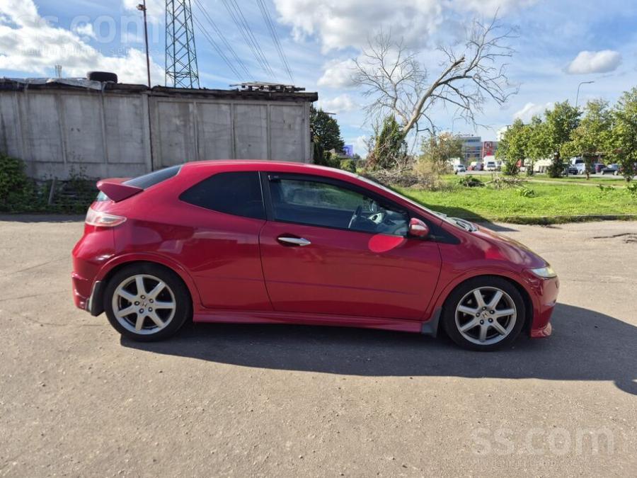 Sarkans Honda Civic 2007 Rīga, ar dzinēja tilpumu 2.00 L un nobraukumu 251 tūkst. km par 7490 €, foto 6 vietnē AUTOMOTO.COM.LV