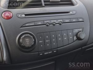 Sarkans Honda Civic 2007 Rīga, ar dzinēja tilpumu 2.00 L un nobraukumu 251 tūkst. km par 7490 €, foto 14 vietnē AUTOMOTO.COM.LV