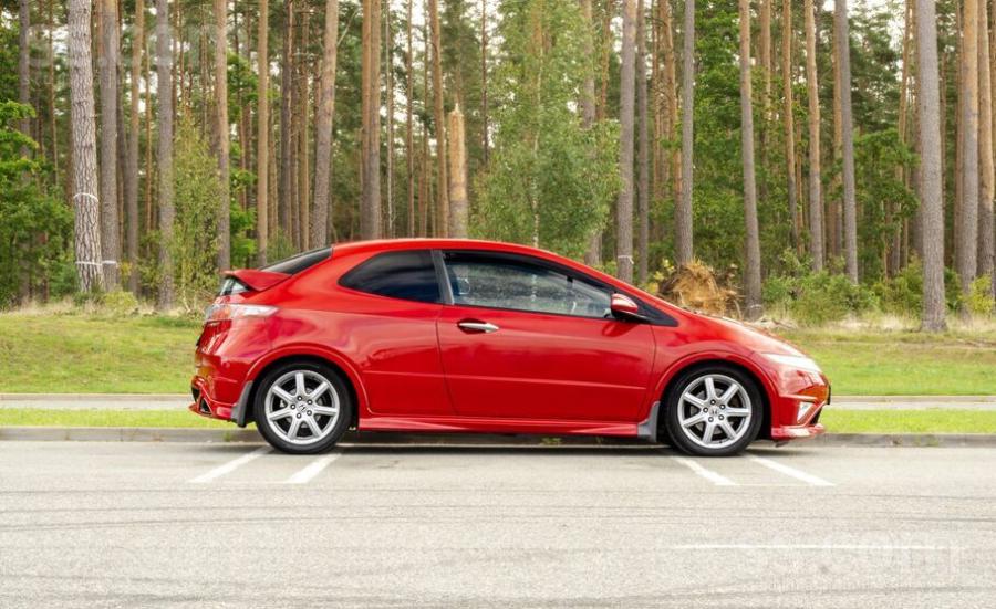 Sarkans Honda Civic 2007 Rīga, ar dzinēja tilpumu 2.00 L un nobraukumu 251 tūkst. km par 7490 €, foto 10 vietnē AUTOMOTO.COM.LV