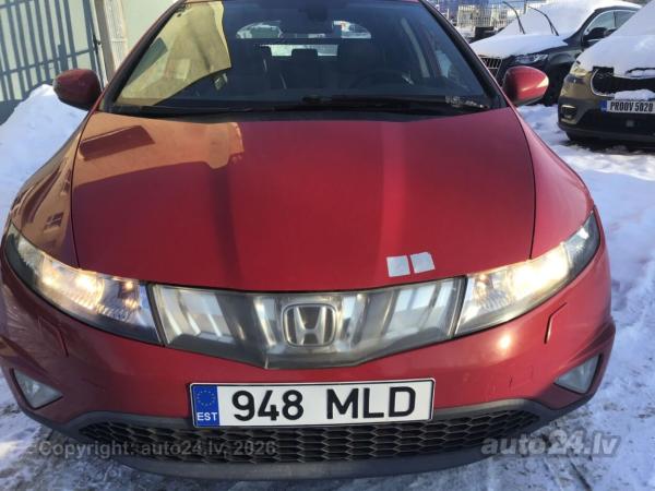 Red Honda Civic 2008 in Tartu, with an engine capacity of 1.80 L and mileage of 290 thousand km for 2650 €, photo 1 on AUTOMOTO.COM.LV