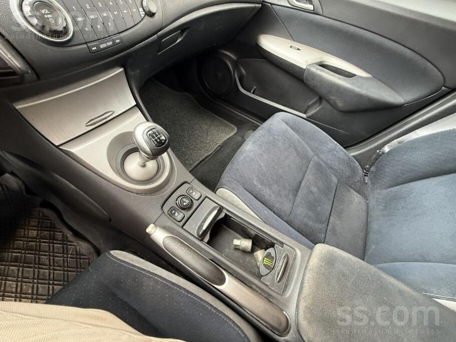 Sarkans Honda Civic 2008 Talsi, ar dzinēja tilpumu 1.80 L un nobraukumu 227 tūkst. km par 2450 €, foto 12 vietnē AUTOMOTO.COM.LV
