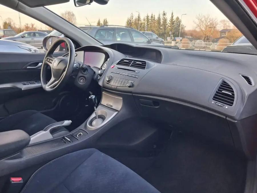 Sarkans Honda Civic 2008 Grobiņa, ar dzinēja tilpumu 1.40 L un nobraukumu 0 tūkst. km par 3500 €, foto 6 vietnē AUTOMOTO.COM.LV