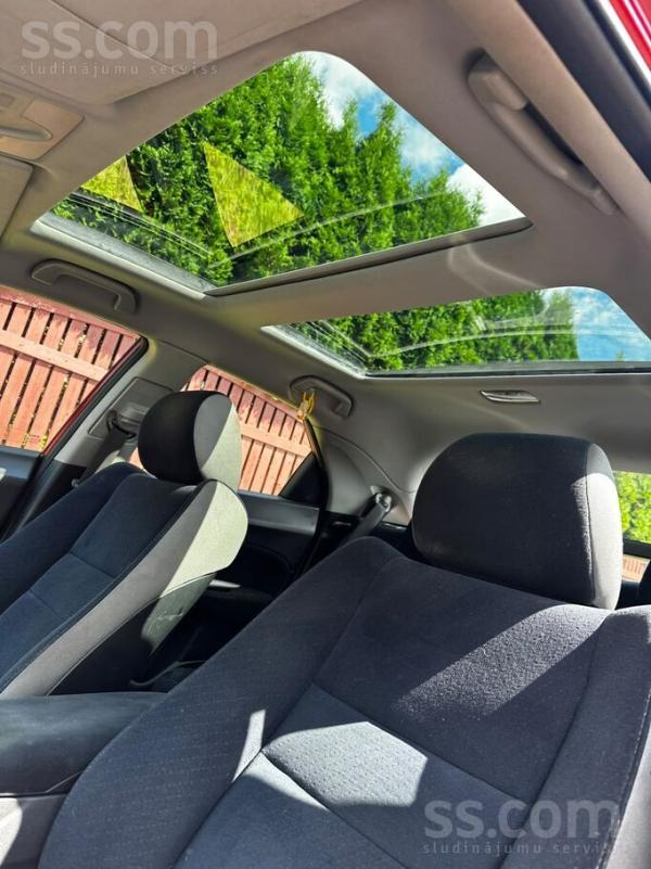 Red Honda Civic 2008 in Riga, with an engine capacity of 1.80 L and mileage of 357 thousand km for 1650 €, photo 9 on AUTOMOTO.COM.LV
