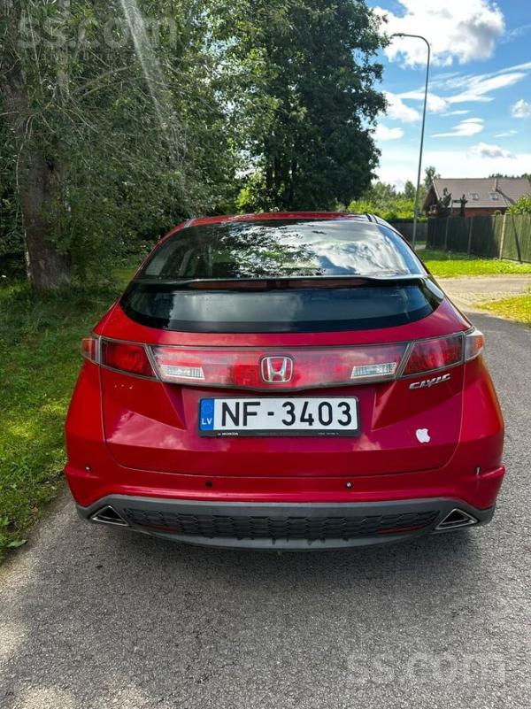 Sarkans Honda Civic 2008 Rīga, ar dzinēja tilpumu 1.80 L un nobraukumu 357 tūkst. km par 1490 €, foto 3 vietnē AUTOMOTO.COM.LV