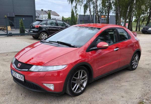 Red Honda Civic 2008 in Kaunas, with an engine capacity of 1.80 L and mileage of 210 thousand km for 1250 €, photo 2 on AUTOMOTO.COM.LV