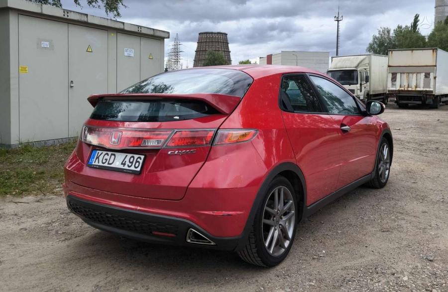 Sarkans Honda Civic 2008 Kauņa, ar dzinēja tilpumu 1.80 L un nobraukumu 210 tūkst. km par 1250 €, foto 7 vietnē AUTOMOTO.COM.LV