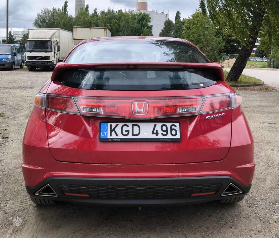 Sarkans Honda Civic 2008 Kauņa, ar dzinēja tilpumu 1.80 L un nobraukumu 210 tūkst. km par 1250 €, foto 9 vietnē AUTOMOTO.COM.LV