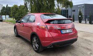 Sarkans Honda Civic 2008 Kauņa, ar dzinēja tilpumu 1.80 L un nobraukumu 210 tūkst. km par 1250 €, foto 10 vietnē AUTOMOTO.COM.LV