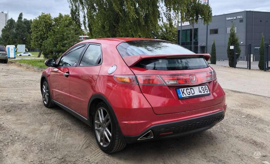 Sarkans Honda Civic 2008 Kauņa, ar dzinēja tilpumu 1.80 L un nobraukumu 210 tūkst. km par 1250 €, foto 10 vietnē AUTOMOTO.COM.LV