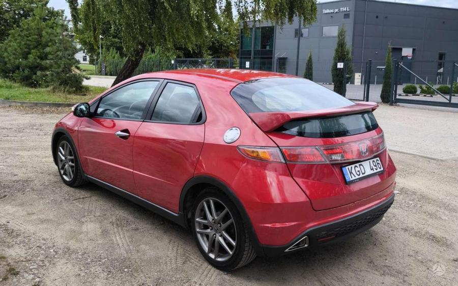 Sarkans Honda Civic 2008 Kauņa, ar dzinēja tilpumu 1.80 L un nobraukumu 210 tūkst. km par 1250 €, foto 11 vietnē AUTOMOTO.COM.LV