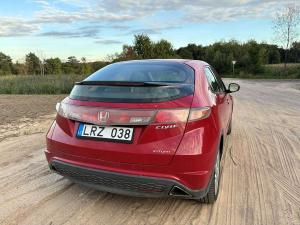 Sarkans Honda Civic 2008 Viļņa, ar dzinēja tilpumu 2.20 L un nobraukumu 329 tūkst. km par 1400 €, foto 7 vietnē AUTOMOTO.COM.LV