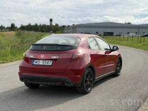 Sarkans Honda Civic 2008 Rīga, ar dzinēja tilpumu 2.20 L un nobraukumu 293 tūkst. km par 1700 €, foto 5 vietnē AUTOMOTO.COM.LV