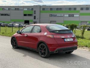 Sarkans Honda Civic 2008 Rīga, ar dzinēja tilpumu 2.20 L un nobraukumu 293 tūkst. km par 1700 €, foto 6 vietnē AUTOMOTO.COM.LV
