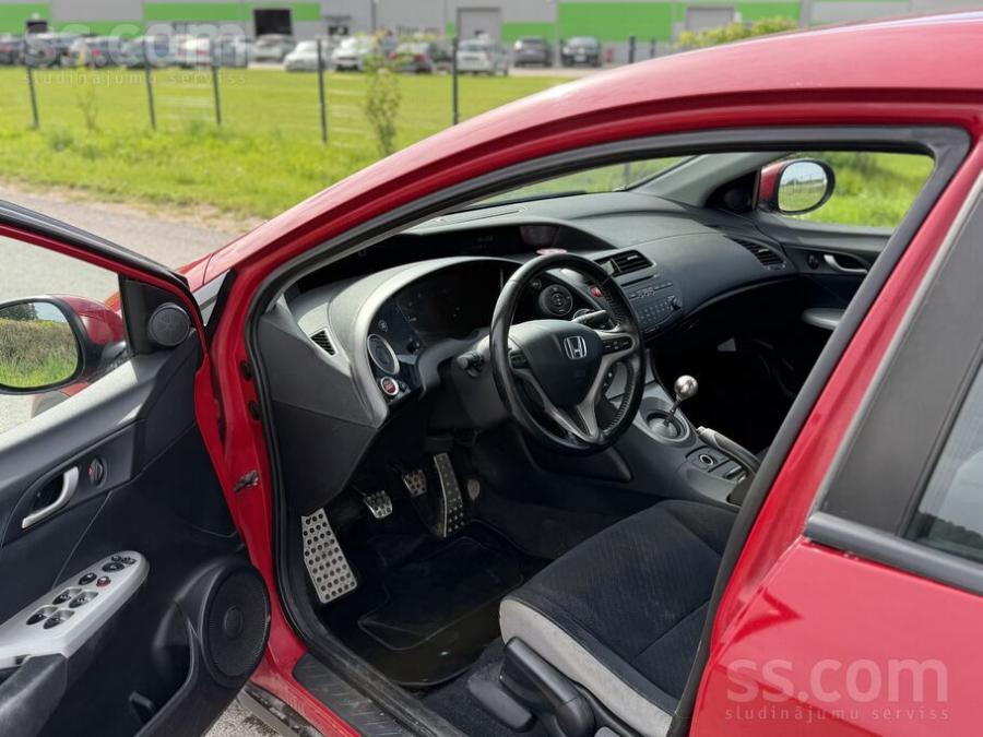 Sarkans Honda Civic 2008 Rīga, ar dzinēja tilpumu 2.20 L un nobraukumu 293 tūkst. km par 1700 €, foto 8 vietnē AUTOMOTO.COM.LV