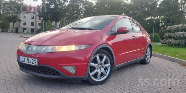 Sarkans Honda Civic 2008 Rīga, ar dzinēja tilpumu 1.80 L un nobraukumu 318 tūkst. km par 1880 €, foto 3 vietnē AUTOMOTO.COM.LV
