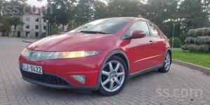 Red Honda Civic 2008 in Riga, with an engine capacity of 1.80 L and mileage of 318 thousand km for 1880 €, photo 3 on AUTOMOTO.COM.LV
