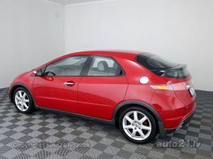 Sarkans Honda Civic 2008 Tallina, ar dzinēja tilpumu 1.80 L un nobraukumu 210 tūkst. km par 1499 €, foto 5 vietnē AUTOMOTO.COM.LV