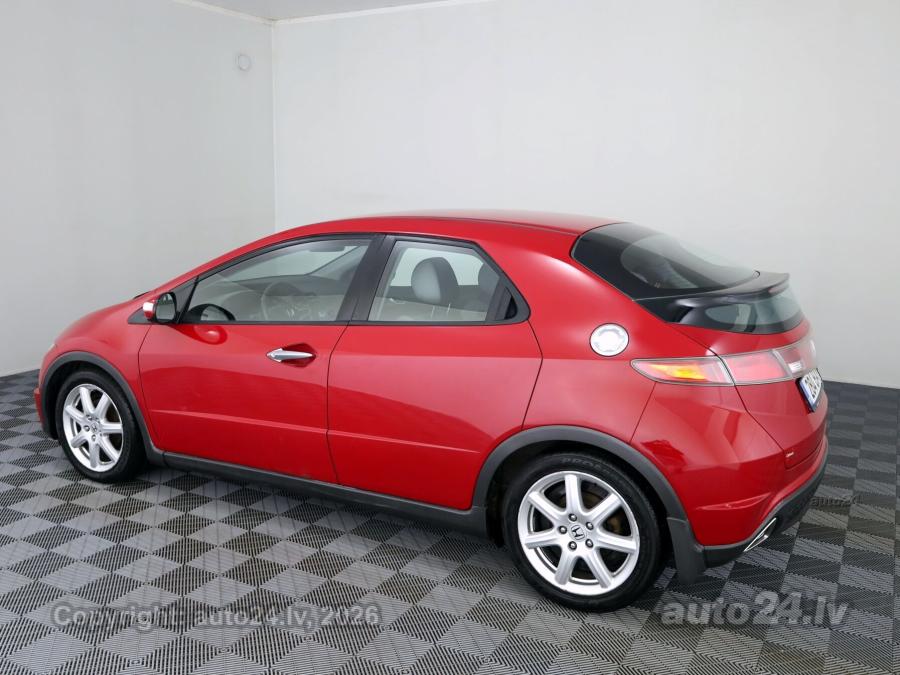 Sarkans Honda Civic 2008 Tallina, ar dzinēja tilpumu 1.80 L un nobraukumu 210 tūkst. km par 1499 €, foto 5 vietnē AUTOMOTO.COM.LV