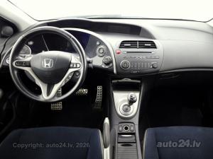 Sarkans Honda Civic 2008 Tallina, ar dzinēja tilpumu 1.80 L un nobraukumu 210 tūkst. km par 1499 €, foto 6 vietnē AUTOMOTO.COM.LV