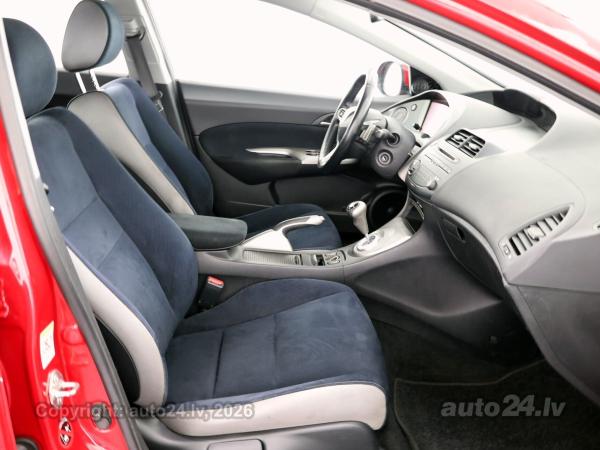 Sarkans Honda Civic 2008 Tallina, ar dzinēja tilpumu 1.80 L un nobraukumu 210 tūkst. km par 1499 €, foto 7 vietnē AUTOMOTO.COM.LV