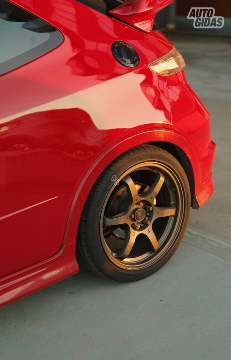 Sarkans Honda Civic 2008 Viļņa, ar dzinēja tilpumu 2.00 L un nobraukumu 195 tūkst. km par 8400 €, foto 12 vietnē AUTOMOTO.COM.LV