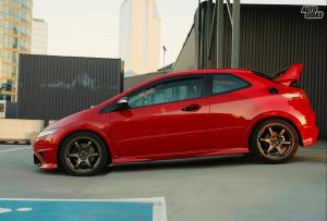 Sarkans Honda Civic 2008 Viļņa, ar dzinēja tilpumu 2.00 L un nobraukumu 195 tūkst. km par 8400 €, foto 13 vietnē AUTOMOTO.COM.LV