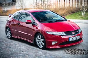 Sarkans Honda Civic 2010 Rīga, ar dzinēja tilpumu 2.00 L un nobraukumu 0 tūkst. km par 22500 €, foto 3 vietnē AUTOMOTO.COM.LV