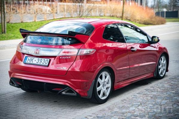 Sarkans Honda Civic 2010 Rīga, ar dzinēja tilpumu 2.00 L un nobraukumu 0 tūkst. km par 22500 €, foto 4 vietnē AUTOMOTO.COM.LV