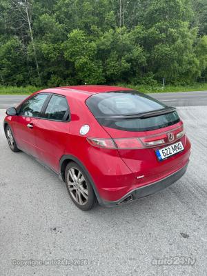 Sarkans Honda Civic 2010 Tallina, ar dzinēja tilpumu 1.80 L un nobraukumu 158 tūkst. km par 4200 €, foto 3 vietnē AUTOMOTO.COM.LV