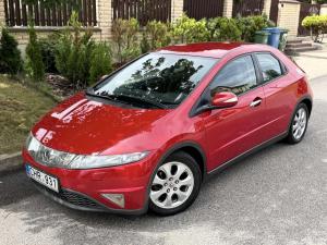 Red Honda Civic 2011 in Vilnius, with an engine capacity of 1.80 L and mileage of 214 thousand km for 3450 €, photo 6 on AUTOMOTO.COM.LV