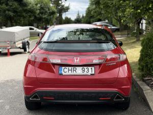 Red Honda Civic 2011 in Vilnius, with an engine capacity of 1.80 L and mileage of 214 thousand km for 3450 €, photo 12 on AUTOMOTO.COM.LV