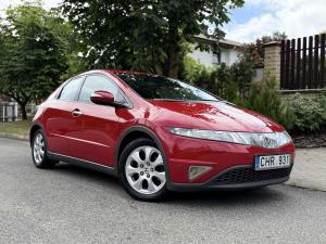 Red Honda Civic 2011 in Vilnius, with an engine capacity of 1.80 L and mileage of 214 thousand km for 3450 €, photo 20 on AUTOMOTO.COM.LV