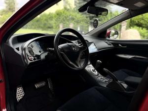 Red Honda Civic 2011 in Vilnius, with an engine capacity of 1.80 L and mileage of 214 thousand km for 3450 €, photo 24 on AUTOMOTO.COM.LV