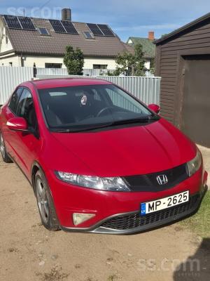 Sarkans Honda Civic 2011 Rīga, ar dzinēja tilpumu 2.20 L un nobraukumu 233 tūkst. km par 3100 €, foto  vietnē AUTOMOTO.COM.LV