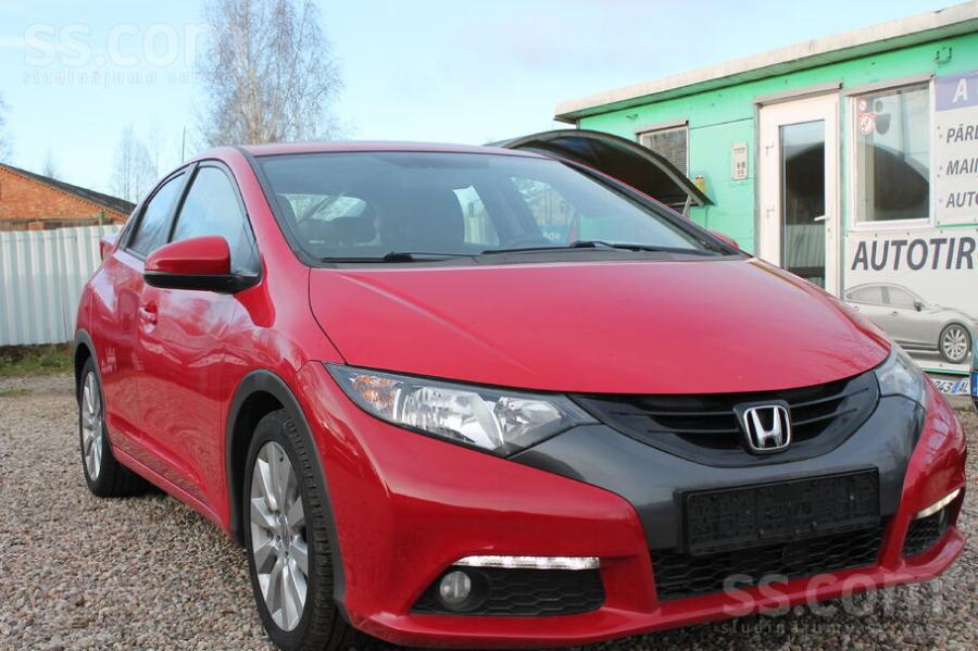 Sarkans Honda Civic 2012 Daugavpils, ar dzinēja tilpumu 2.20 L un nobraukumu 248 tūkst. km par 5890 €, foto 2 vietnē AUTOMOTO.COM.LV