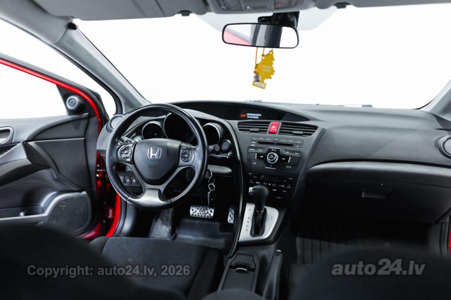Sarkans Honda Civic 2012 Tallina, ar dzinēja tilpumu 1.80 L un nobraukumu 87 tūkst. km par 7990 €, foto 14 vietnē AUTOMOTO.COM.LV