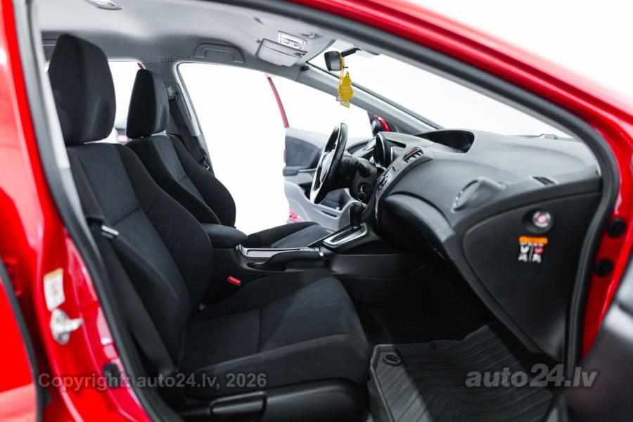 Sarkans Honda Civic 2012 Tallina, ar dzinēja tilpumu 1.80 L un nobraukumu 87 tūkst. km par 7990 €, foto 15 vietnē AUTOMOTO.COM.LV