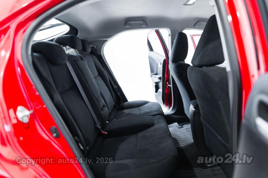 Sarkans Honda Civic 2012 Tallina, ar dzinēja tilpumu 1.80 L un nobraukumu 87 tūkst. km par 7990 €, foto 16 vietnē AUTOMOTO.COM.LV