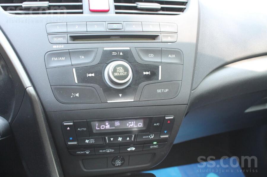 Sarkans Honda Civic 2012 Daugavpils, ar dzinēja tilpumu 2.20 L un nobraukumu 248 tūkst. km par 5450 €, foto 20 vietnē AUTOMOTO.COM.LV