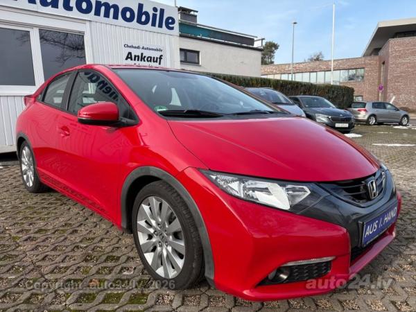 Red Honda Civic 2013 in Rakvere, with an engine capacity of 1.80 L and mileage of 176 thousand km for 6990 €, photo 2 on AUTOMOTO.COM.LV