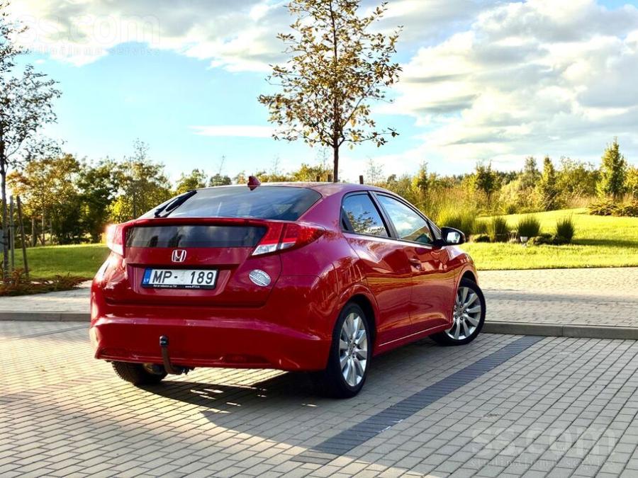 Sarkans Honda Civic 2013 Jelgava, ar dzinēja tilpumu 2.20 L un nobraukumu 315 tūkst. km par 4200 €, foto 1 vietnē AUTOMOTO.COM.LV