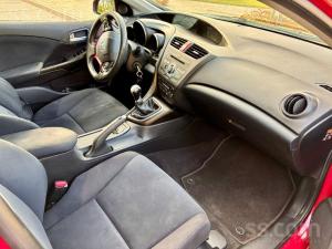 Sarkans Honda Civic 2013 Jelgava, ar dzinēja tilpumu 2.20 L un nobraukumu 315 tūkst. km par 4200 €, foto 9 vietnē AUTOMOTO.COM.LV