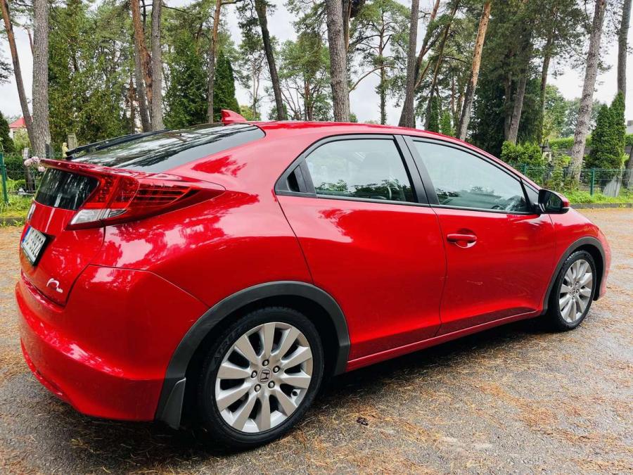 Sarkans Honda Civic 2013 Trakai, ar dzinēja tilpumu 1.80 L un nobraukumu 64 tūkst. km par 7890 €, foto 10 vietnē AUTOMOTO.COM.LV