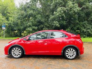 Sarkans Honda Civic 2013 Trakai, ar dzinēja tilpumu 1.80 L un nobraukumu 64 tūkst. km par 7890 €, foto 12 vietnē AUTOMOTO.COM.LV
