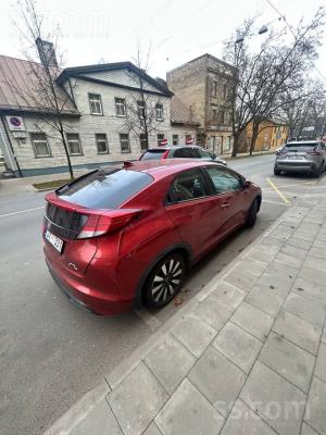 Sarkans Honda Civic 2014 Rīga, ar dzinēja tilpumu 1.80 L un nobraukumu 134 tūkst. km par 7400 €, foto 3 vietnē AUTOMOTO.COM.LV