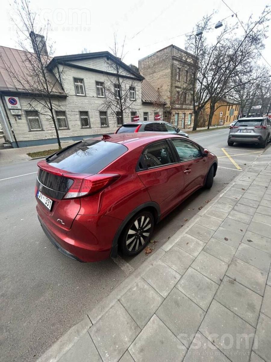 Sarkans Honda Civic 2014 Rīga, ar dzinēja tilpumu 1.80 L un nobraukumu 134 tūkst. km par 7400 €, foto 3 vietnē AUTOMOTO.COM.LV